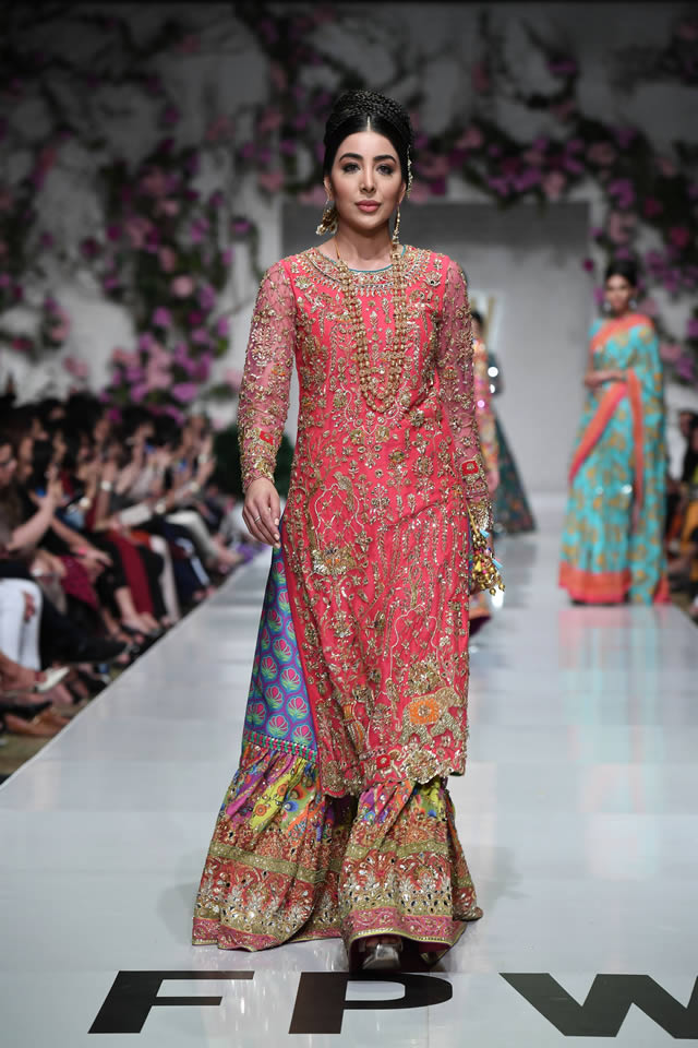 Maya Ali walks for Nomi Ansari’s New Collection at FPW 2019 – THE ODD ONEE