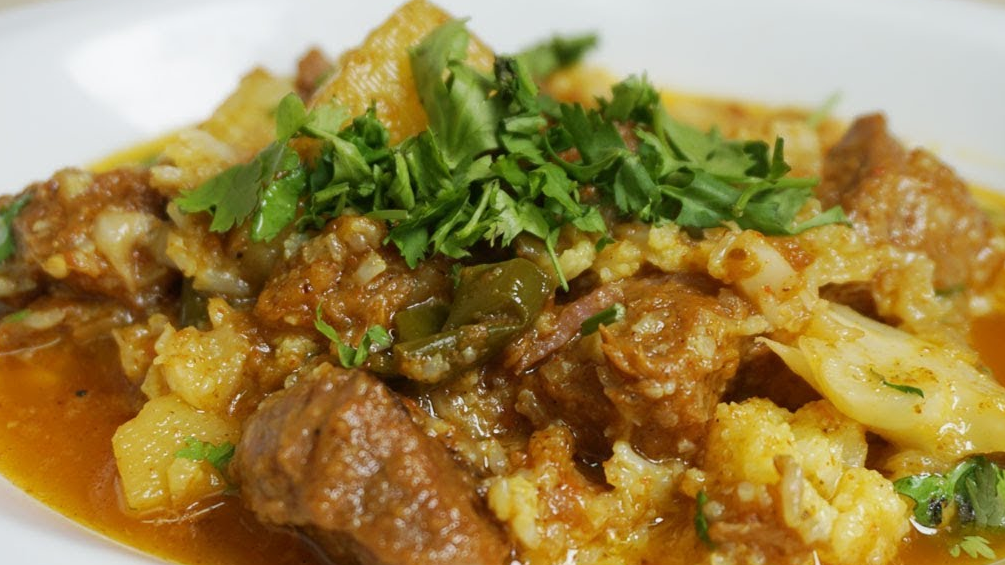 Pakistani Style Gobi Gosht Recipe – THE ODD ONEE